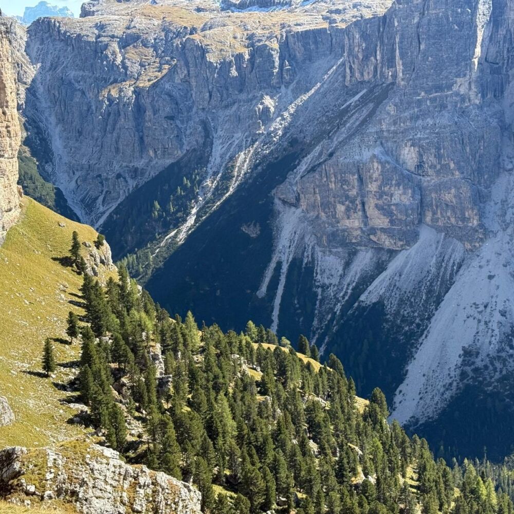 Rifugio Puez hike from Dantercepies to Vallunga | Walk Into Luxury