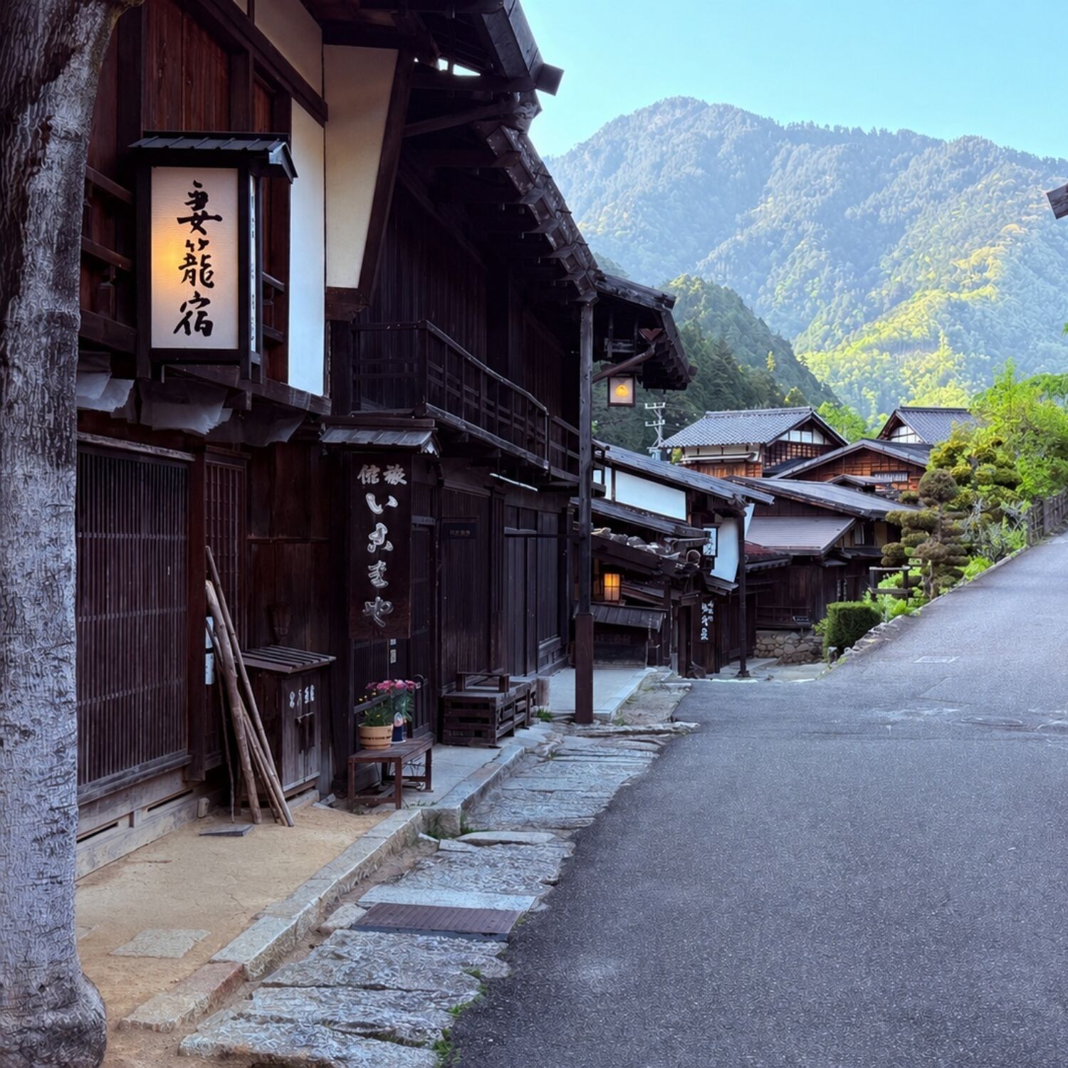 Travel + Luxury joins Walk into Luxury in Japan| Walk Into Luxury