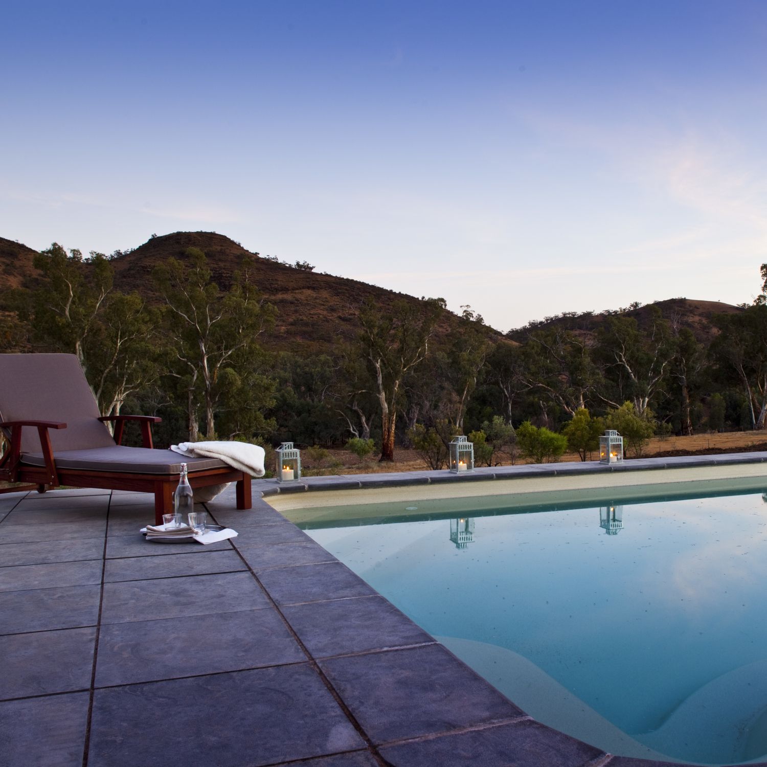 What is the minimum age to stay at Arkaba Homestead? | Walk Into Luxury