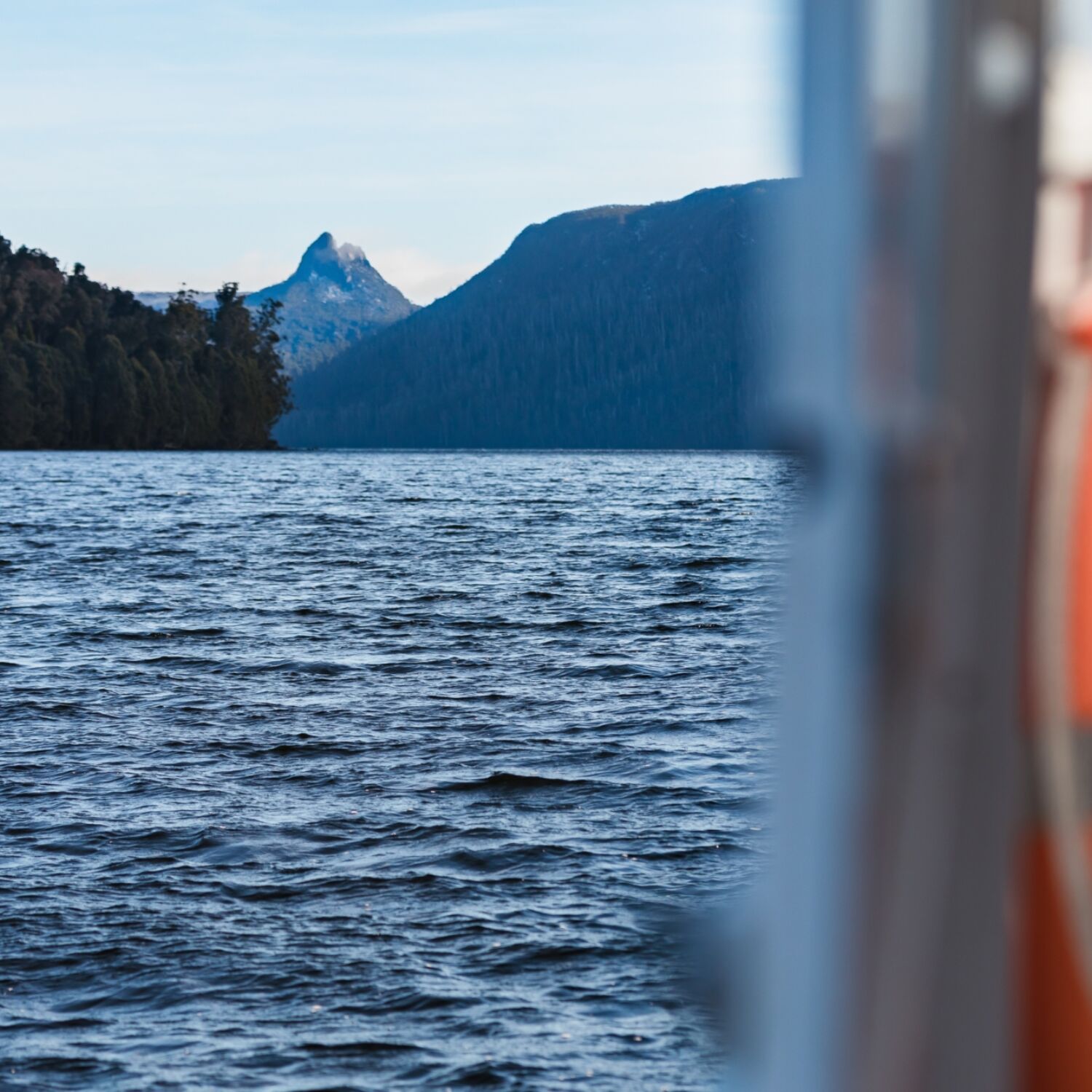 What is there to do at Lake St Clair and Pumphouse Point? | Walk into ...
